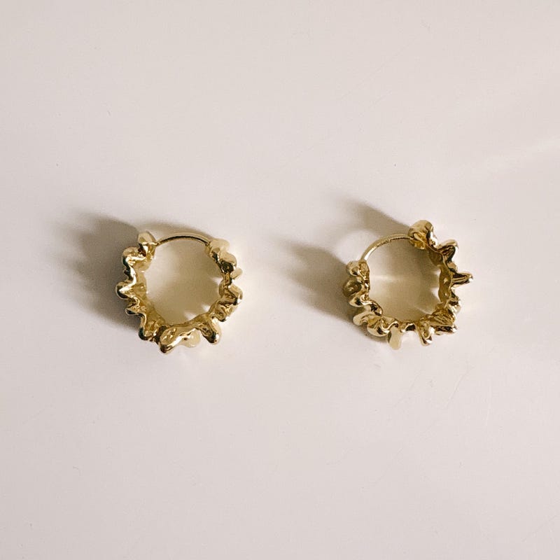 Gold organic earring - Etsy.de