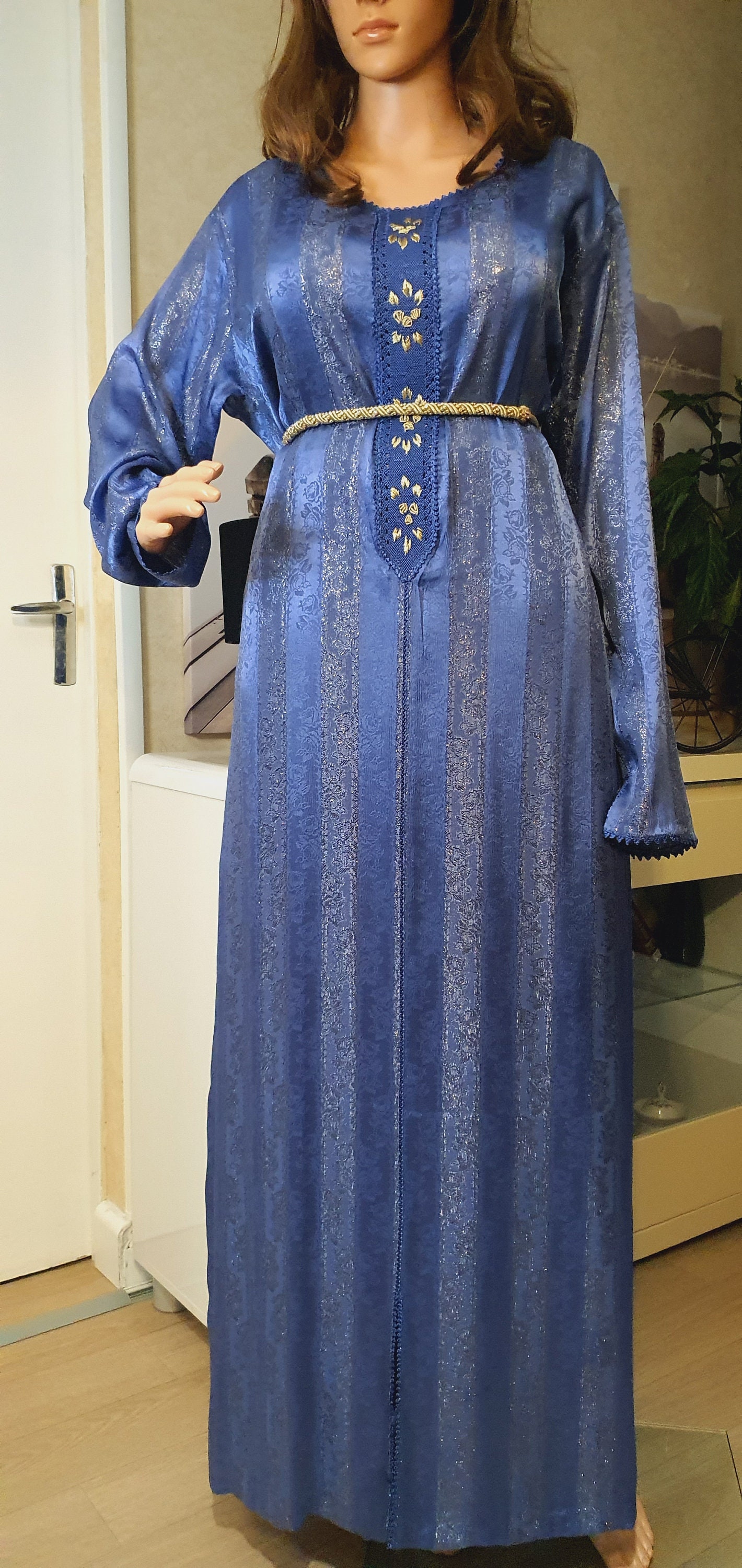 Moroccan Caftan in Jawhara, Caftan Randa, Traditional Outfit With Small ...