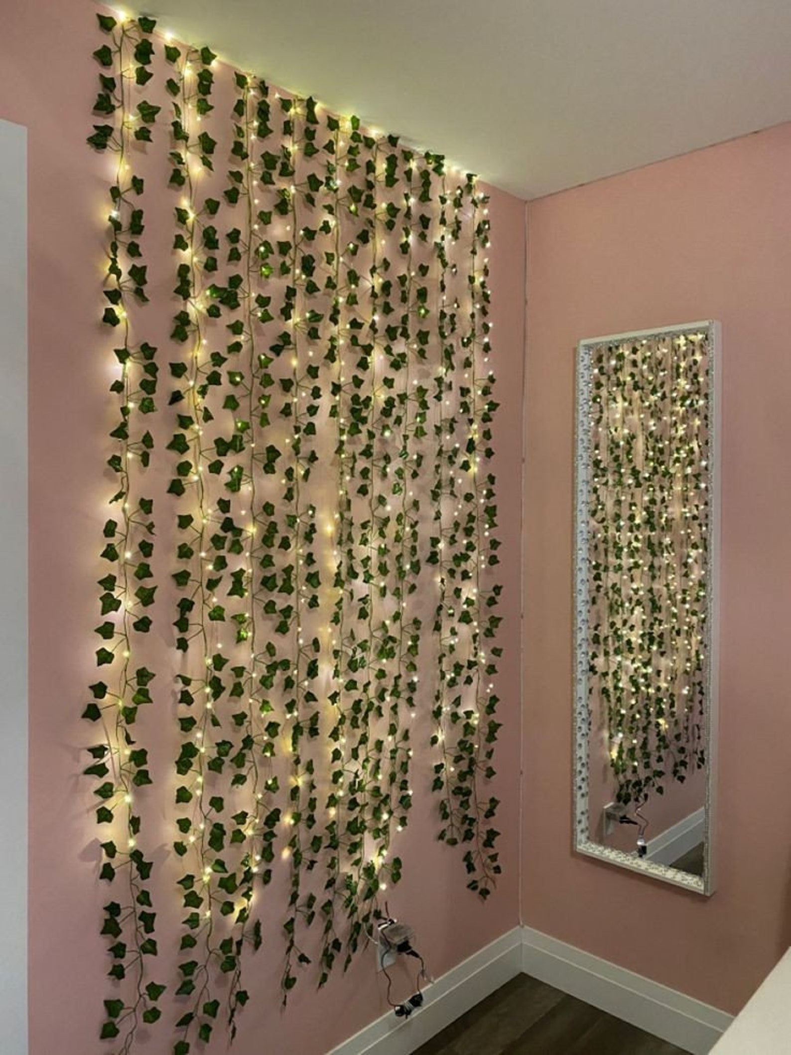 Artificial Flower Wall Decor Design With Light Ivy Leaf Hanging Plants ...