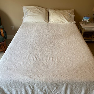 Vintage George Washington Style Bedspread - Etsy