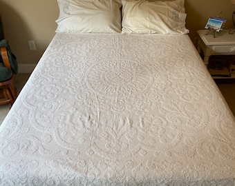 Vintage Bates George Washington Choice Yellow Hobnail Bedspread ...