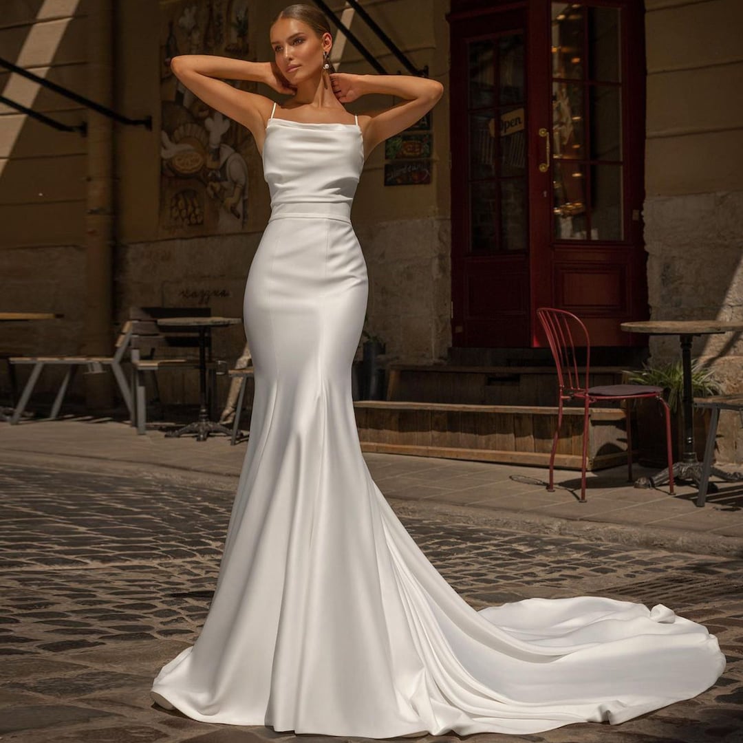 Athens Love Satin Bridal Gown / Wedding Dress / Ivory - Etsy