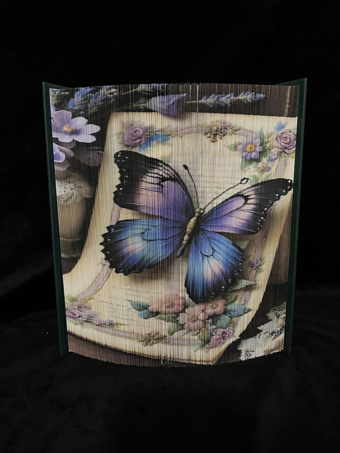 Purple Ombre Butterfly - Book Folding Pattern - Fore-edge - 22.5cm ...