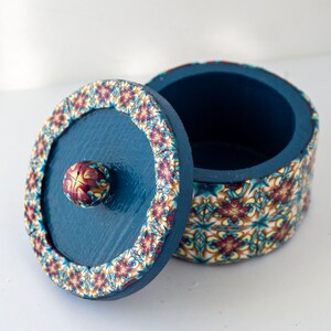 Decorative Keepsake Round Wooden Box With Lid, Unique Gift - Etsy