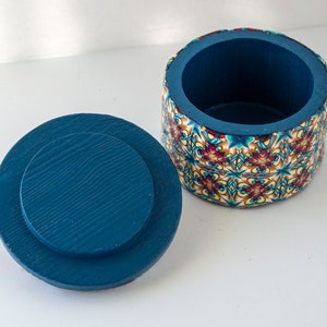 Decorative Keepsake Round Wooden Box With Lid, Unique Gift - Etsy
