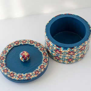 Decorative Keepsake Round Wooden Box With Lid, Unique Gift - Etsy