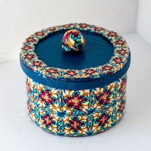 Decorative Keepsake Round Wooden Box With Lid, Unique Gift - Etsy