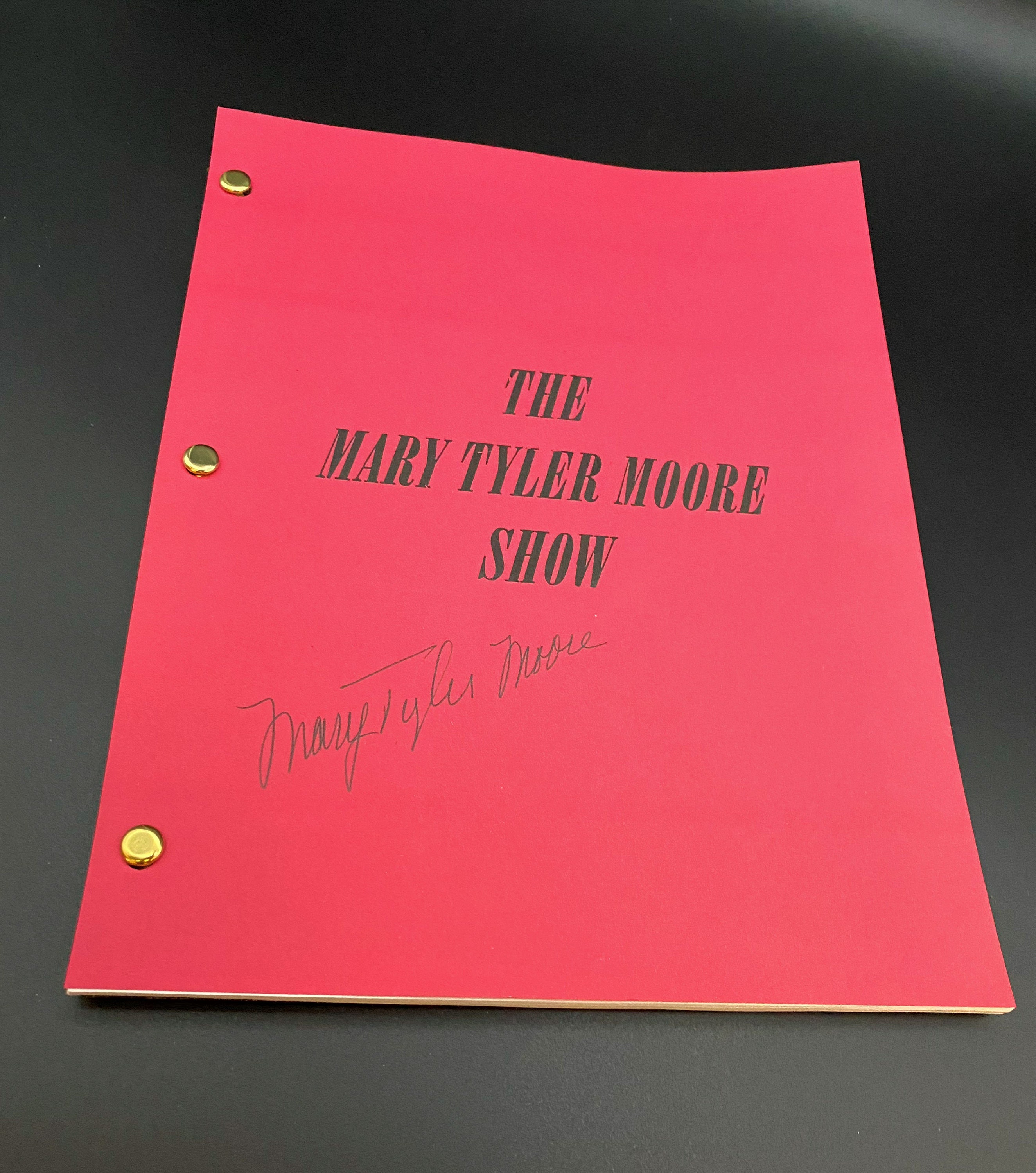 MARY TYLER MOORE Show, Chuckles Bites the Dust, Legendary Tv Series ...