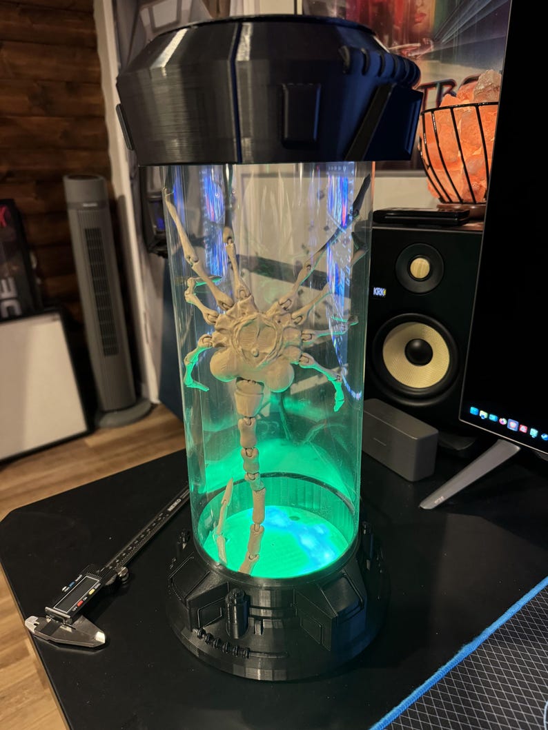 Large Alien Stasis Container Specimen Face Hugger Embryo Jar Movie Prop ...