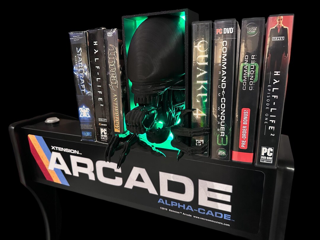 Alien Book End Shelf Ornament Mancave Decoration Arcade Topper Movie ...