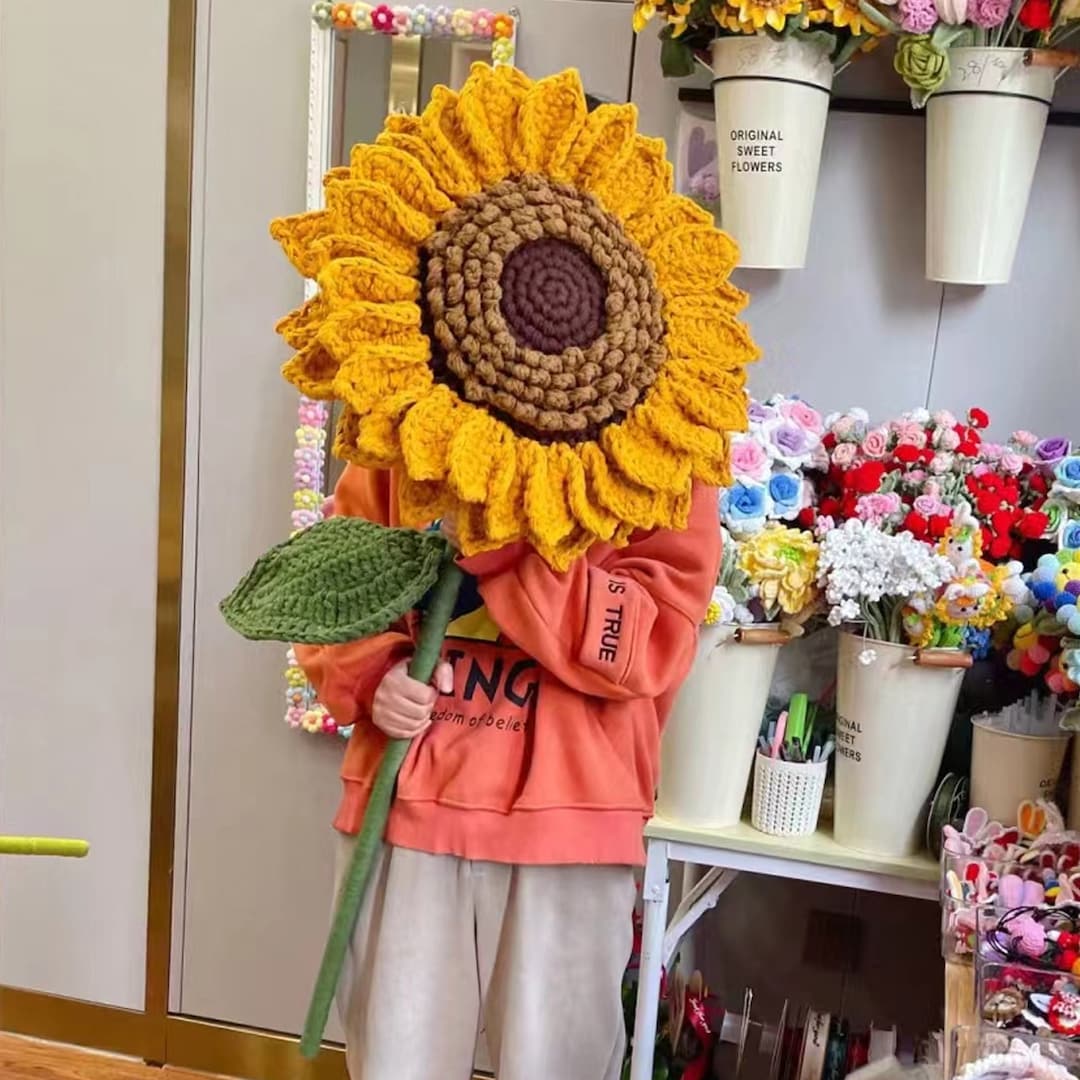 Big Sunflower Crochet Pattern - Crochet Flower Pattern Hanging Knitted ...