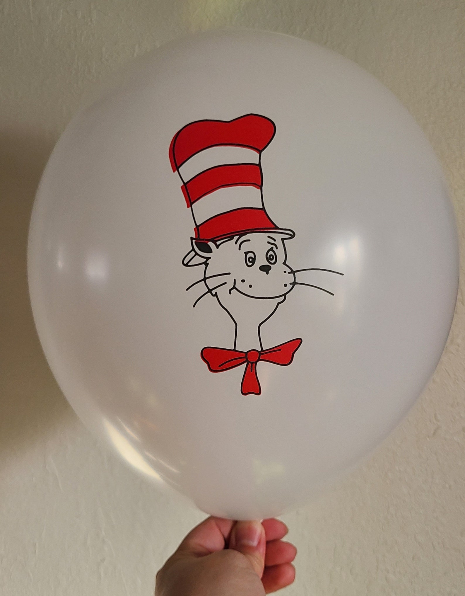 Dr. Seuss Balloons Cat in the Hat Party Supplies Birthday Party Favors ...