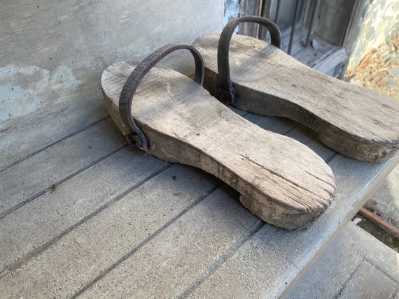 Antique Vintage wooden clogs, Old wooden sandals, Pri… - Gem