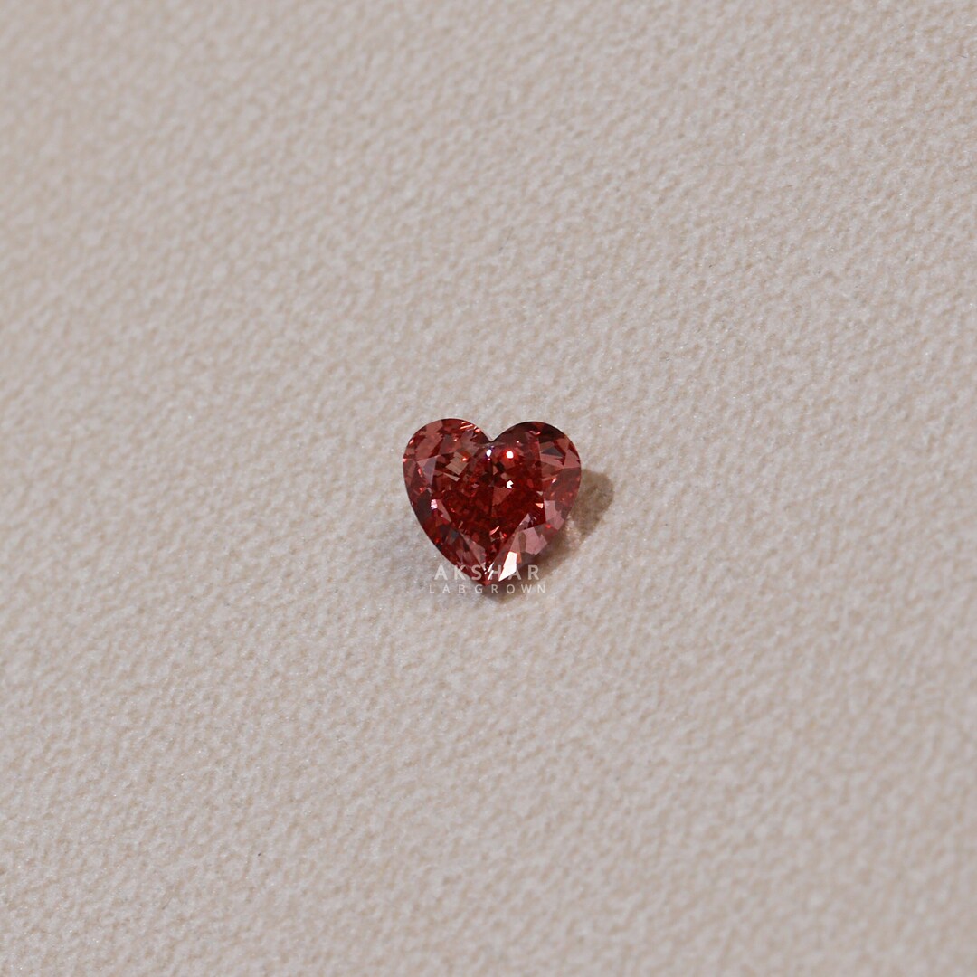 2.00 CT Heart Cut Pink Lab Grown Diamond, VS-SI Clarity, Lab Grown Eco ...