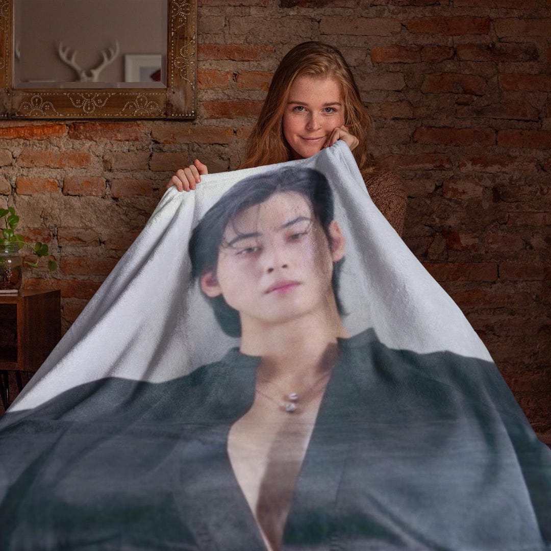 Cha Eunwoo Astro Custom Kdrama Blanket, Personalized Velveteen Plush ...