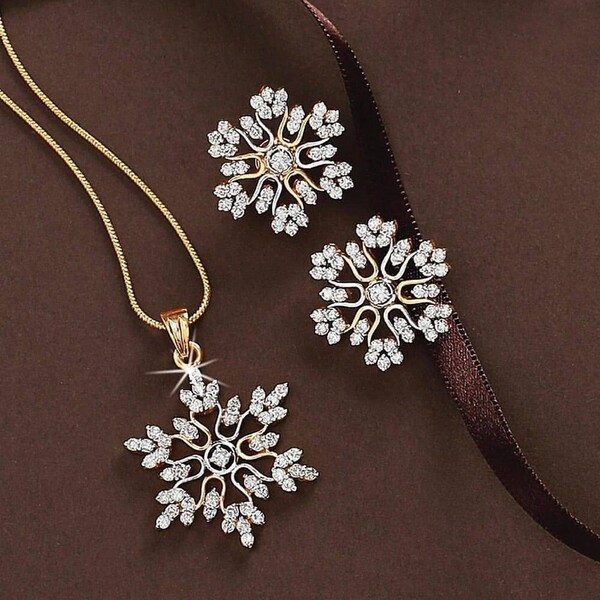 Snowflake Necklace - Etsy UK