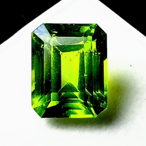 Precious 8 Ct Extremely Rare Natural Peridot Stone Excellent Green ...