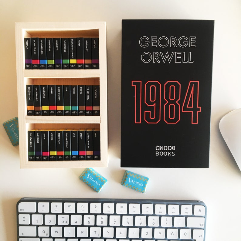 George Orwell 1984 Chocolate Library, There Are 30 Pieces of Chocolate ...