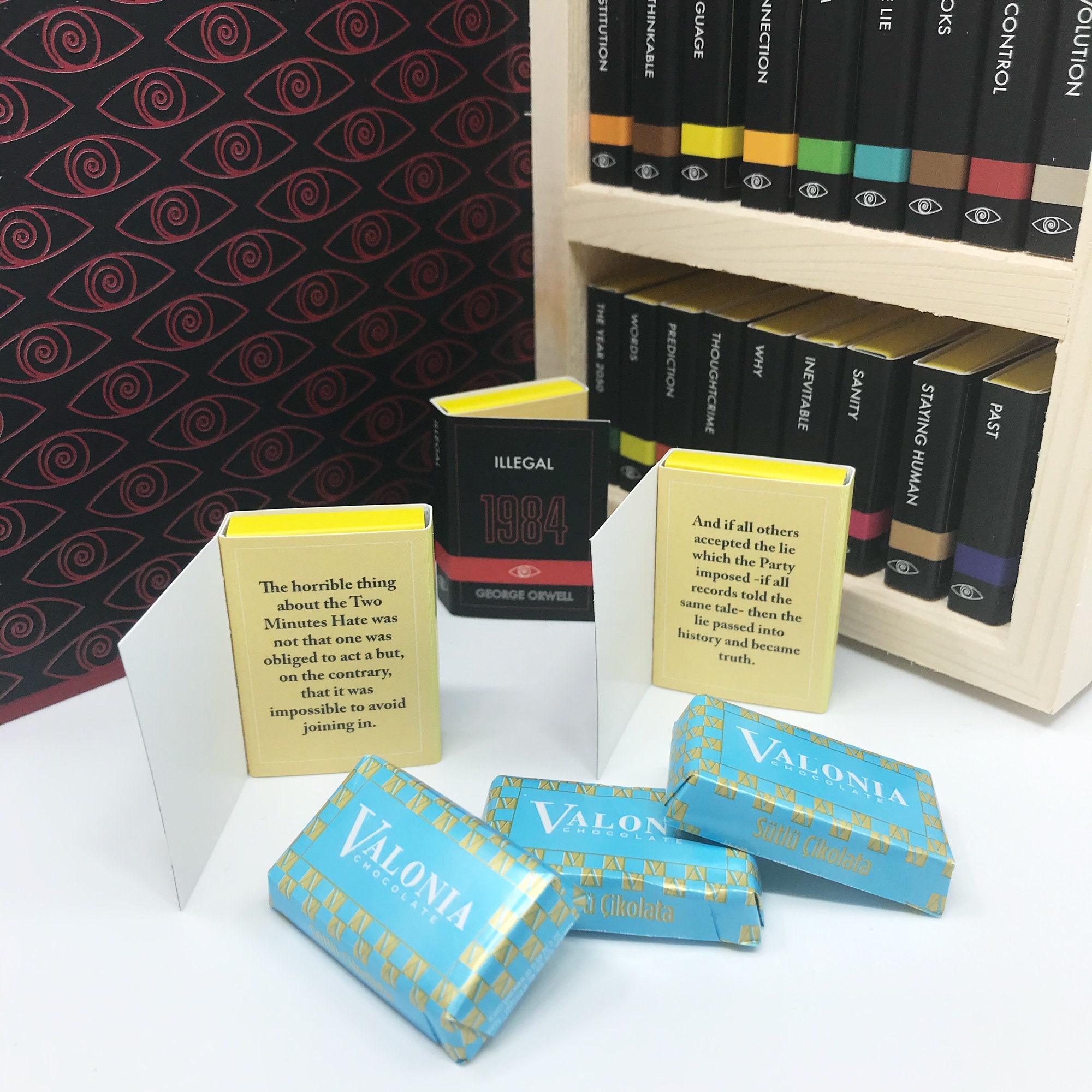 George Orwell 1984 Chocolate Library, There Are 30 Pieces of Chocolate ...