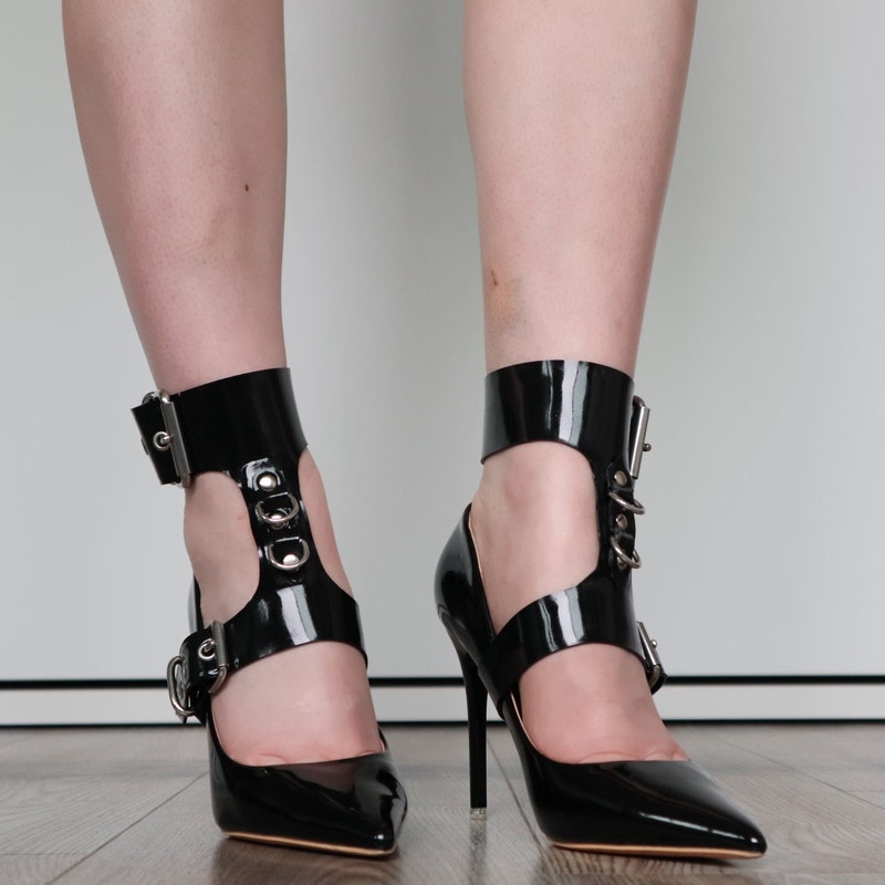 Restraint High Heel - Etsy