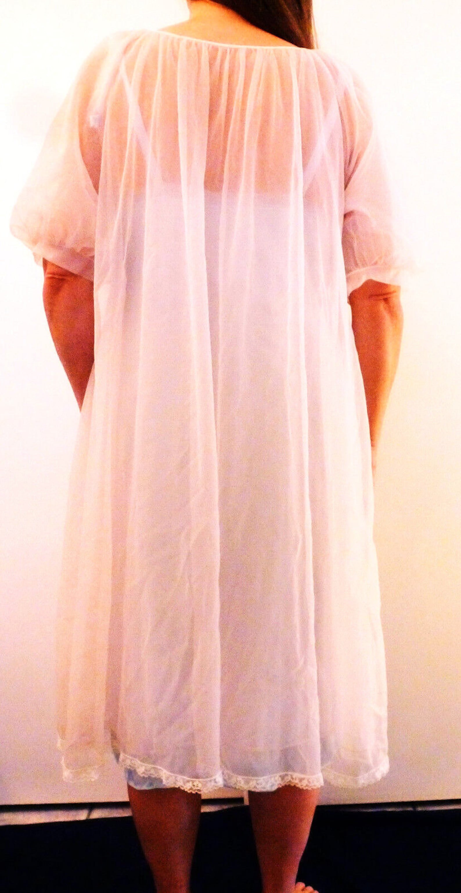 Miss Elaine Elegant Pink Sheer Lacy Chiffon Diamond Weave Peignoir Robe ...