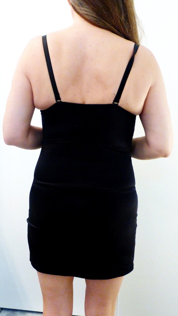 Hanes Her Way~Multi-Way Shaper Slip Satiny Black Buil… - Gem