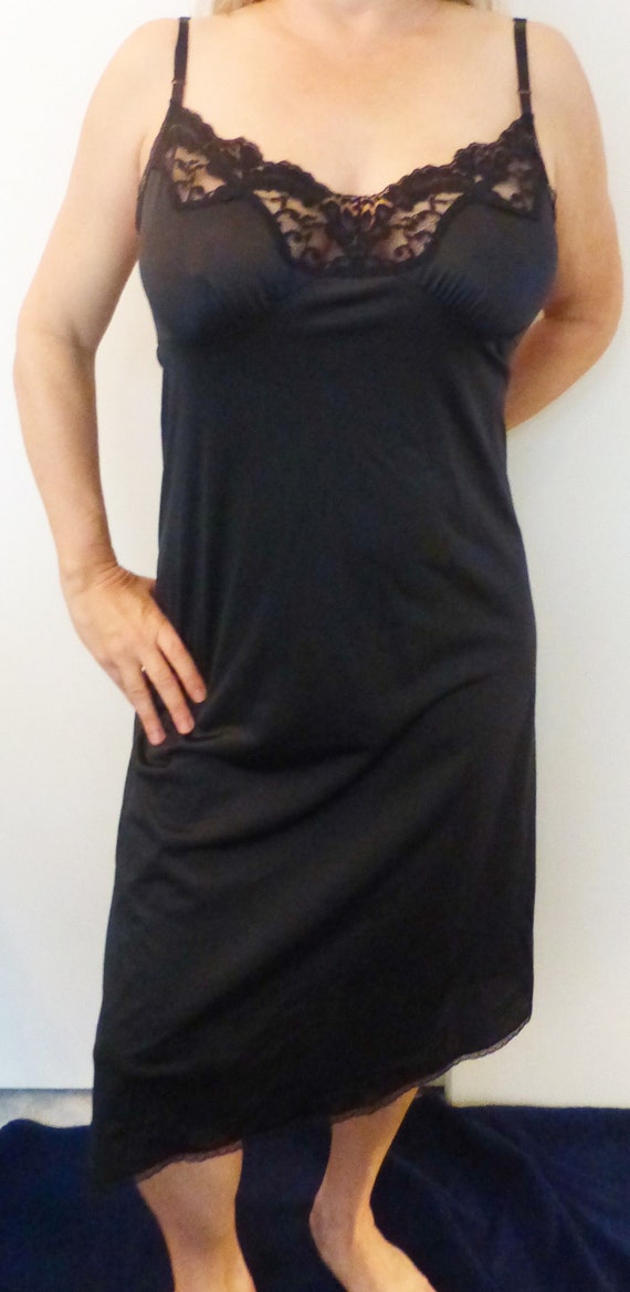 nylon slip size 44 - Gem