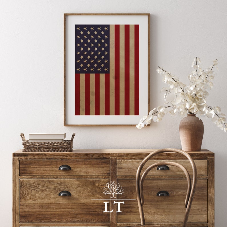 Vintage American Flag Printable, Vertical American Flag Wall Art, US ...