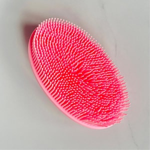 Pink Body Scrubber Silicone Bath Sponge Shower Body Scrubber ...