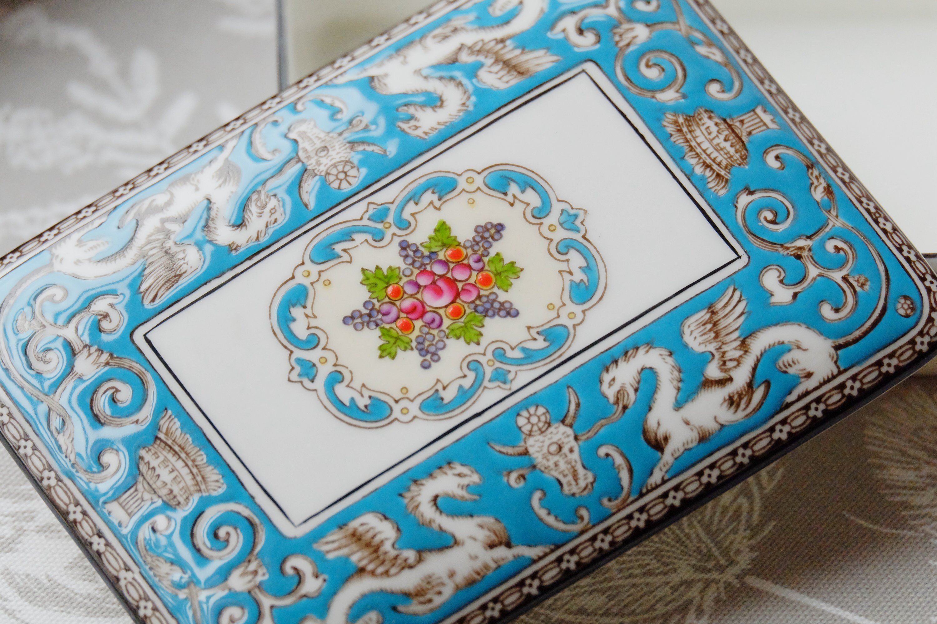 Wedgwood 'florentine' Turquiose Cigarette Box, Circa 1920 - Etsy