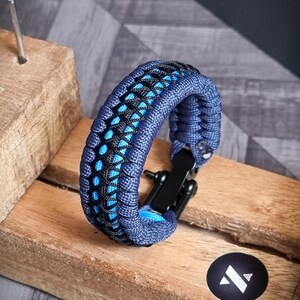 Handmade Stitched Paracord Bracelet – Adjustable Offroad Shackle ...