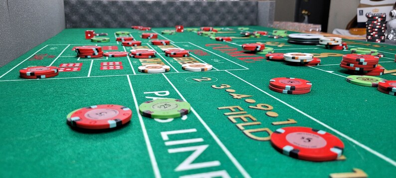 Craps Mat Home Party Game Portable, Lightweight, Comes With Corrugated ...