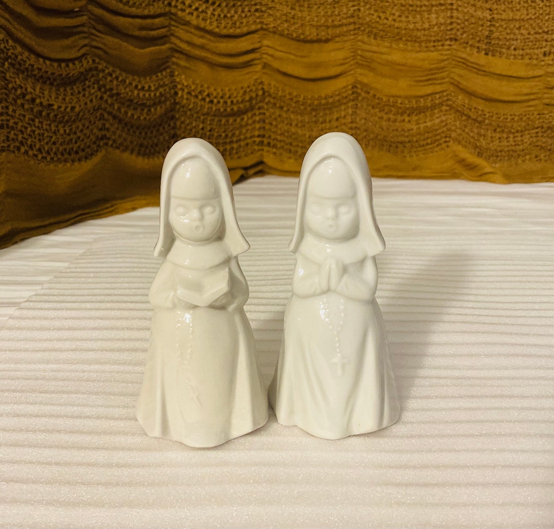 Vintage Pair of Singing and Praying Nuns Figurines Religious - Etsy