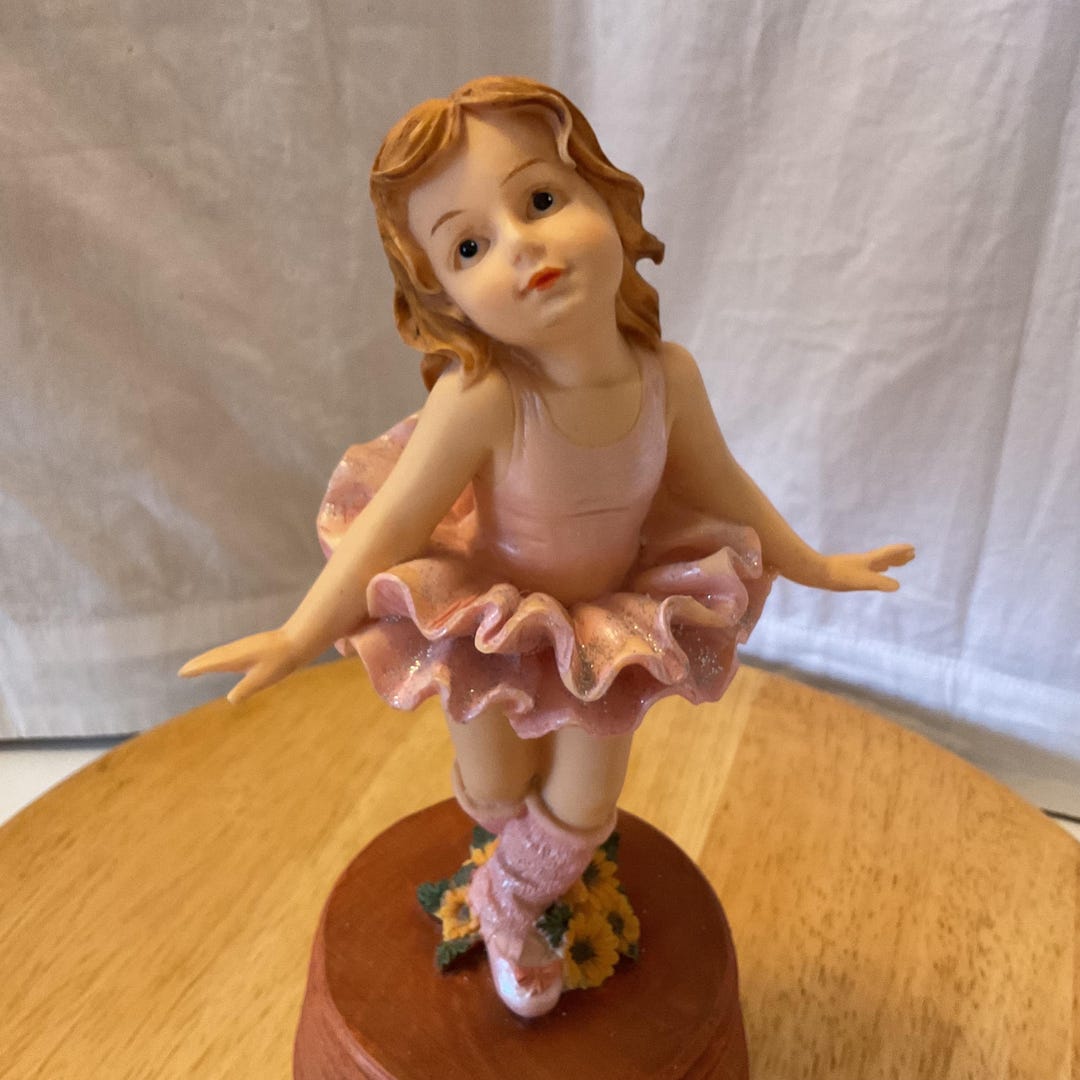 Vintage Ballerina Rotating Musical 9” Figurine. - Etsy