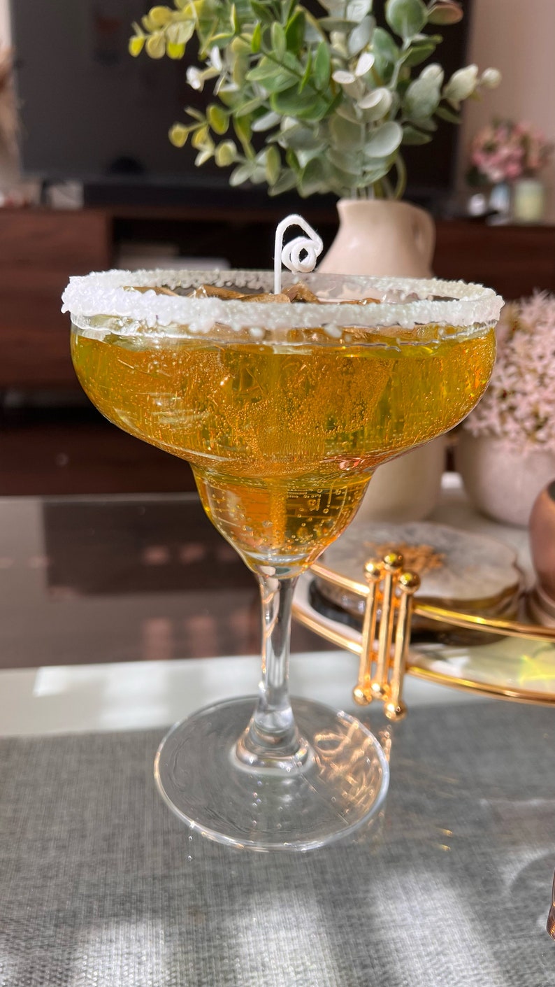 Scented Margarita Gel Candle | Cocktail With Salted Rim - Etsy