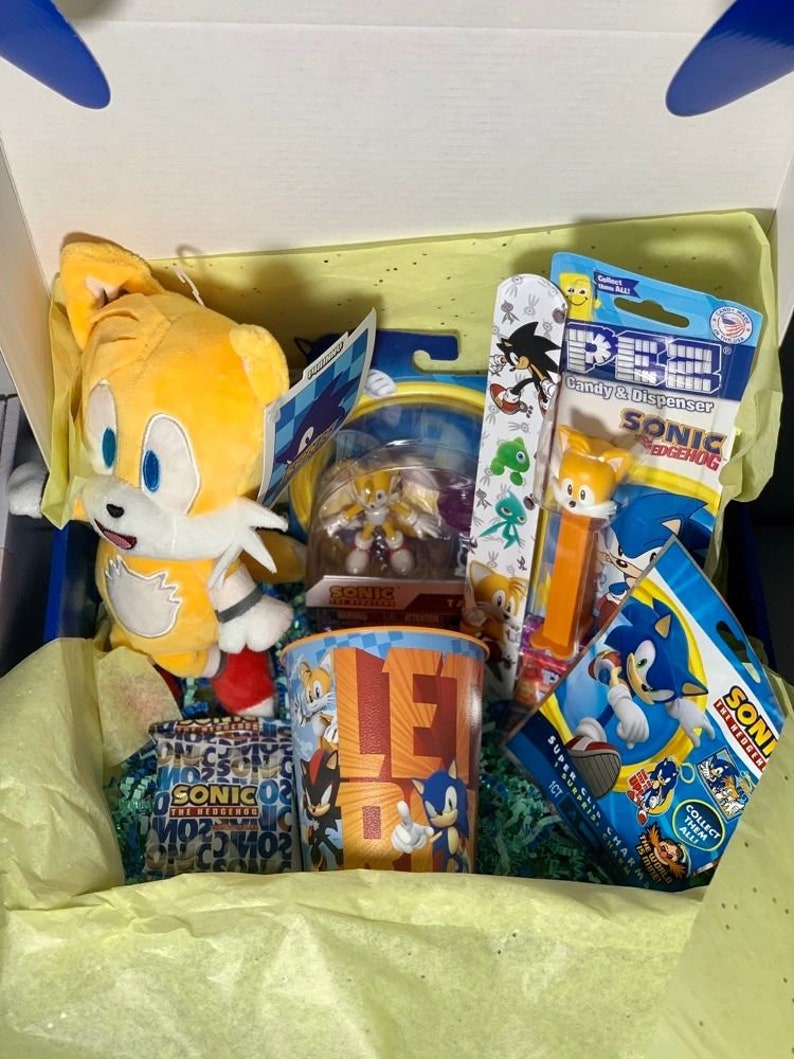Sonic Item Bundle in Gift Box - Unique Gift for Teen, Tween, Kid, Boy ...