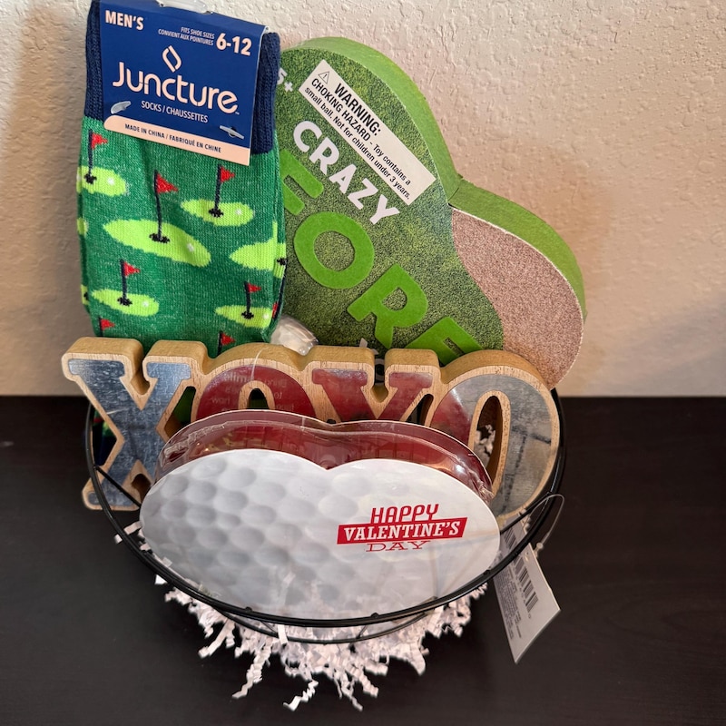 Unique Golf Gifts - 60+ Gift Ideas for 2025