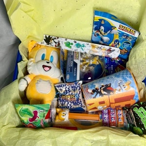 Sonic Item Bundle in Gift Box - Unique Gift for Teen, Tween, Kid, Boy ...