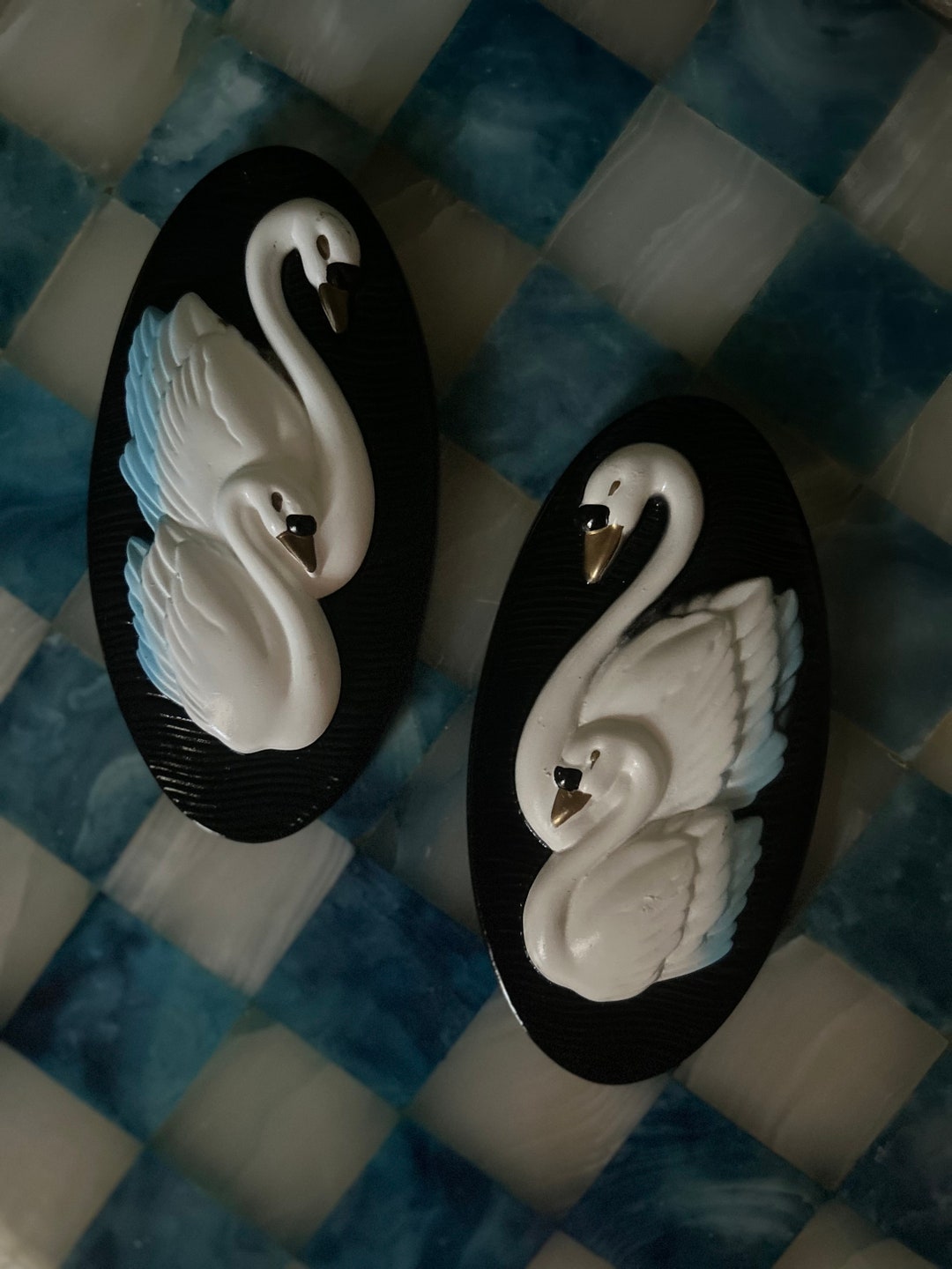 Vintage Chalkware Swan Wall Plaque Pair - Etsy