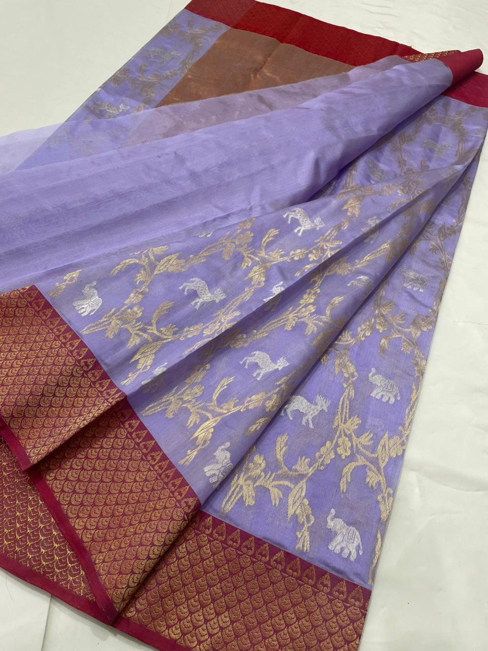 Chanderi Pattu Silk Handborder Golden Jari Jalsa Design With Red Border - Etsy