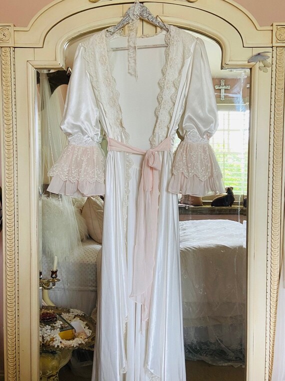 vintage bridal robe - Gem