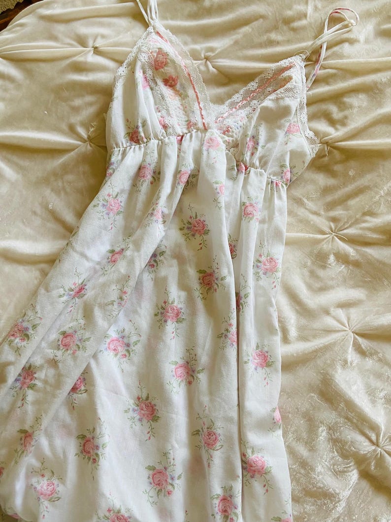 Vintage Cottagecore Nightgown - Etsy