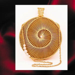 Handmade Women Clutch Gold Circle Shape Artisan for Wedding Designer ...