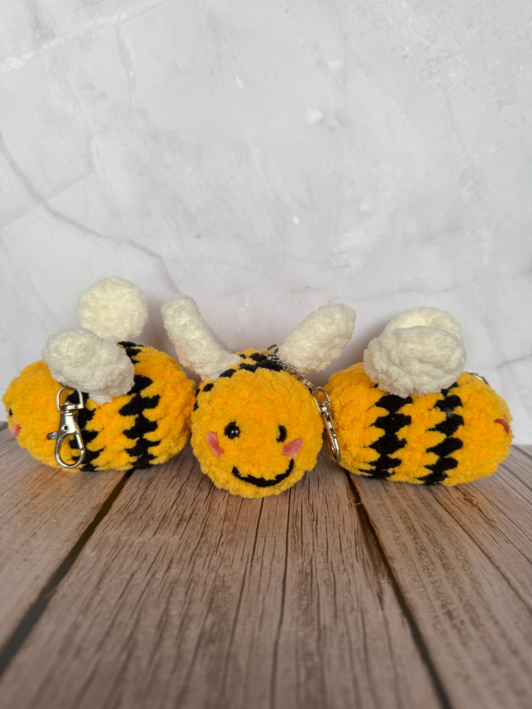 Cardi Bee-chain - Etsy