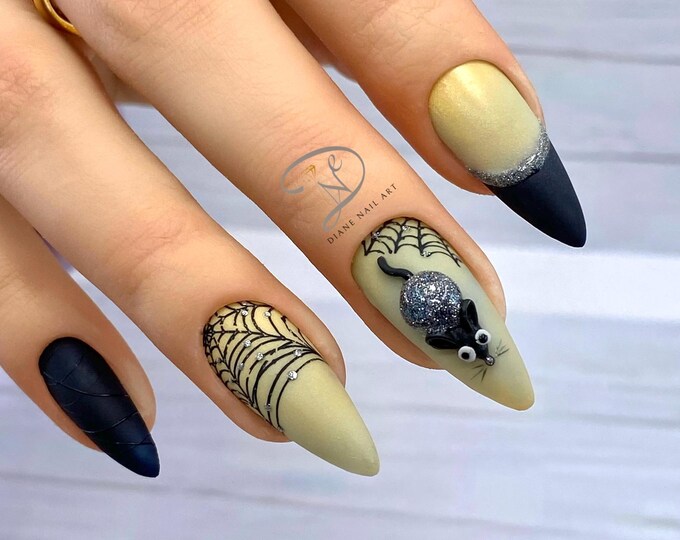 Spider Web Press-on Nails/ 3D Spooky Black Mouse/ Gothic Nails/ Glitter ...