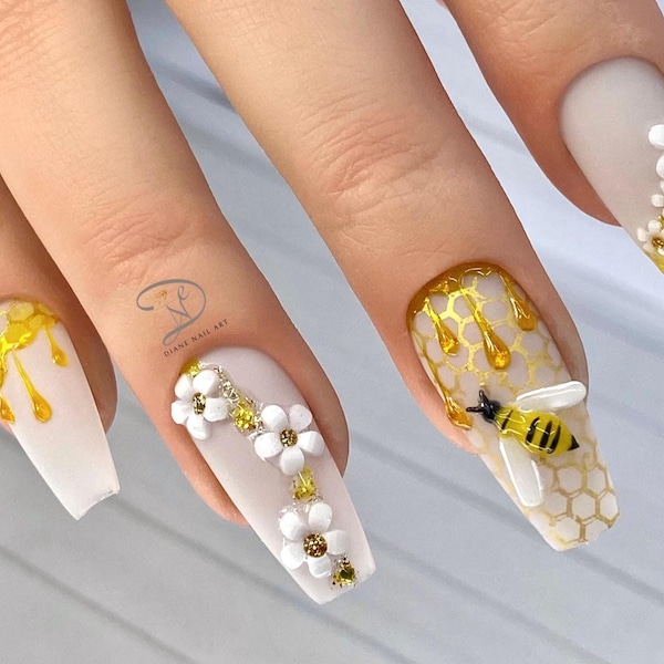 DianeNailsArts - Etsy