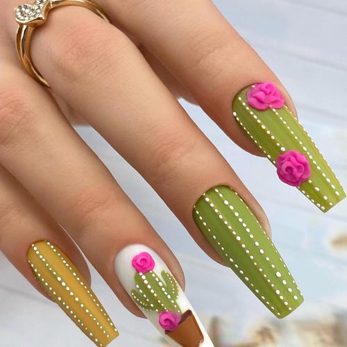 DianeNailsArts - Etsy