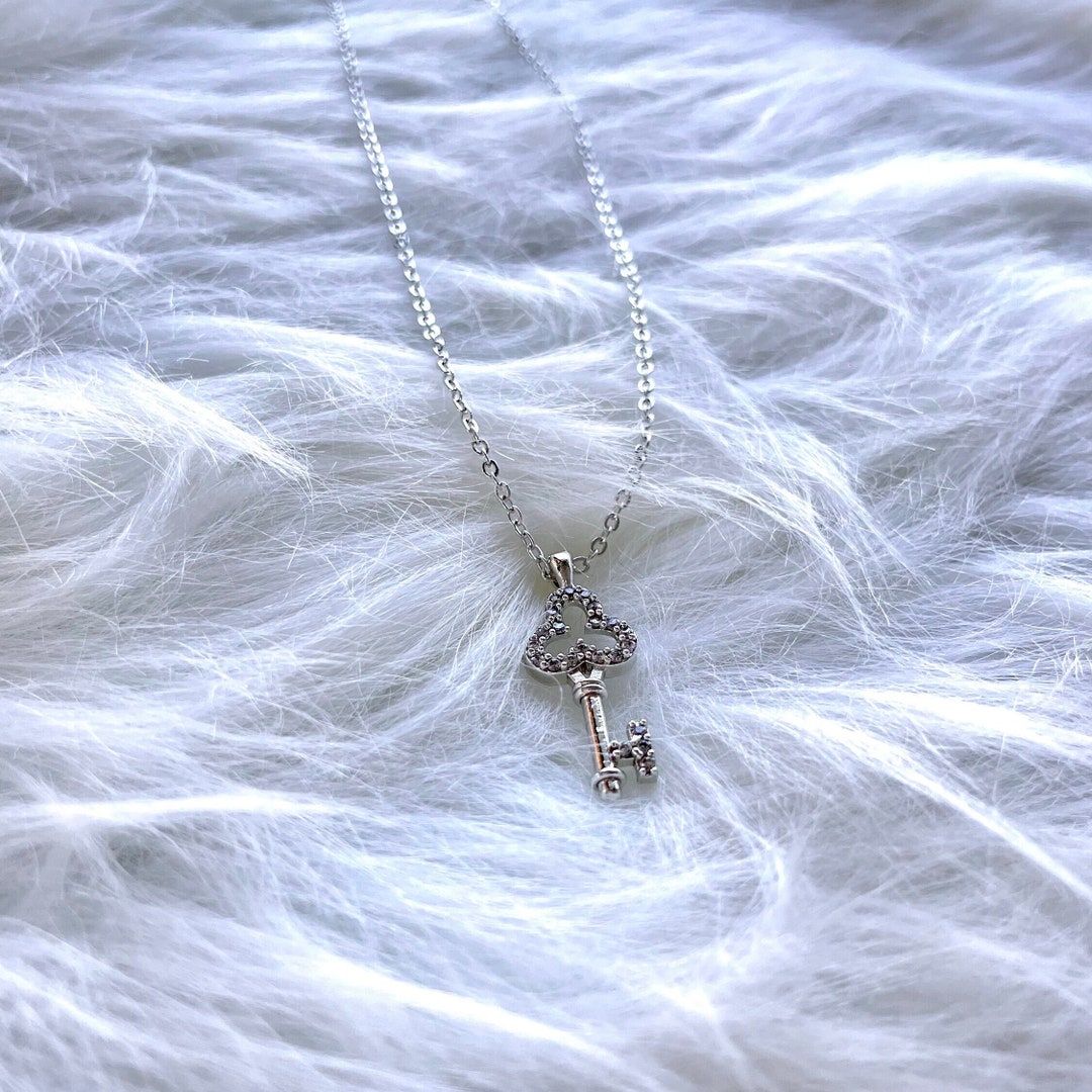 Dainty Key Necklace,elegant Silver Key Pendant,delicate Key Charm ...