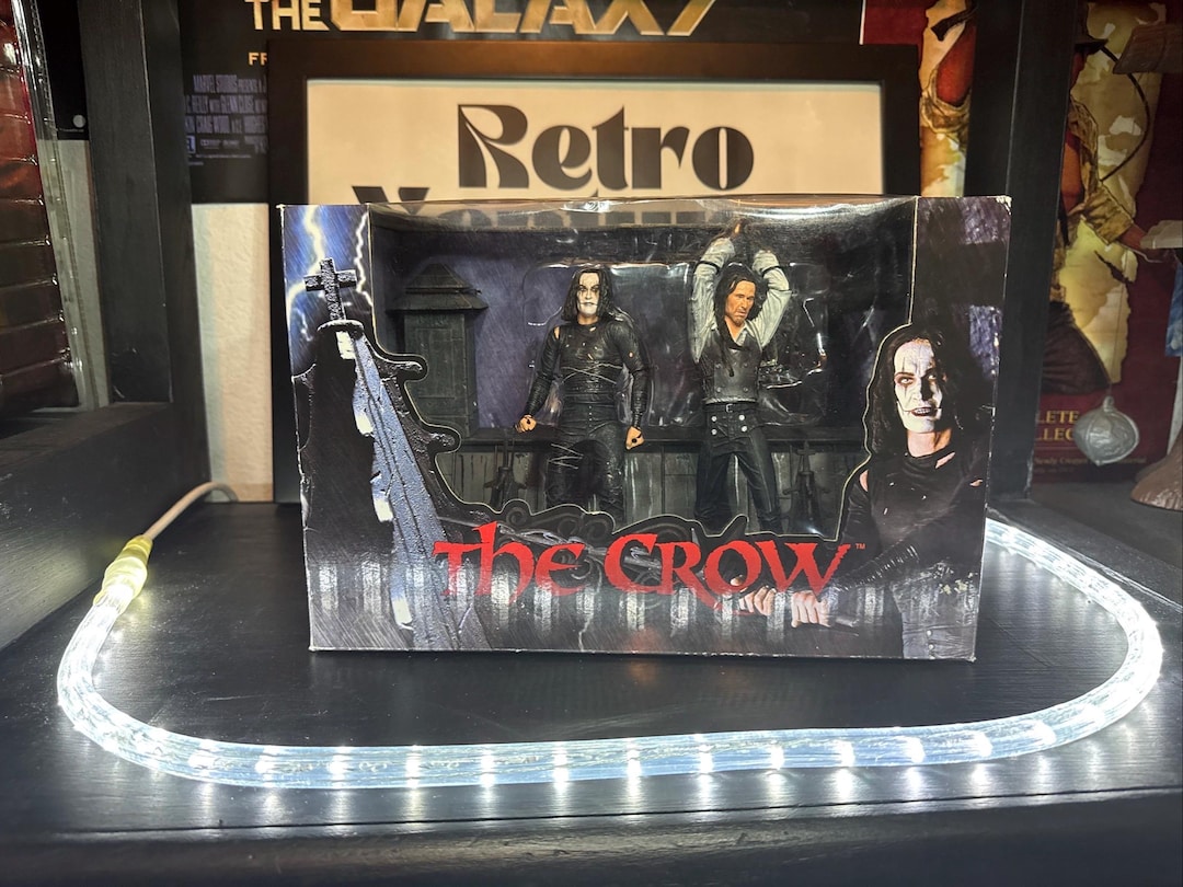 The Crow Eric Draven Vs Top Dollar Diorama 2 Figures PVC NECA Rare 2005 ...