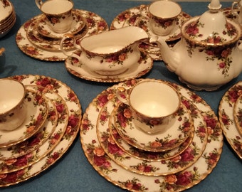 Royal Albert old Country Roses Dinner Set - Etsy